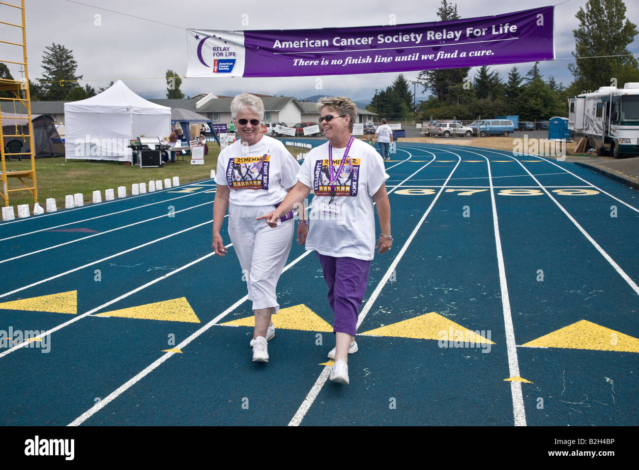 Relay finish hi-res stock photography and images - Alamy