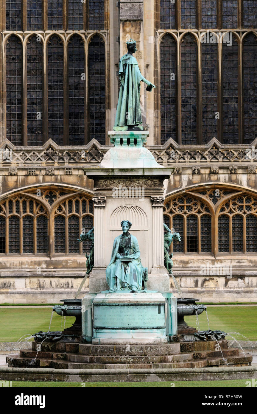 Statue kings college hi-res stock photography and images - Alamy