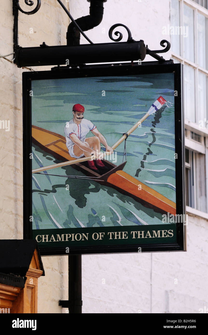 Champion of the thames hi-res stock photography and images - Alamy