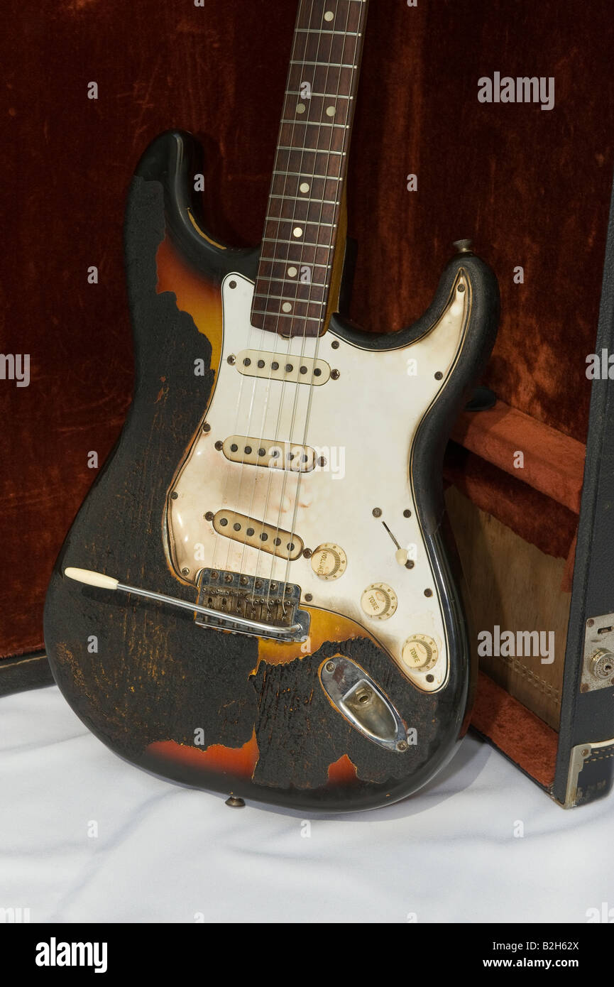 Jimi hendrix guitar fire hi-res stock photography and images - Alamy
