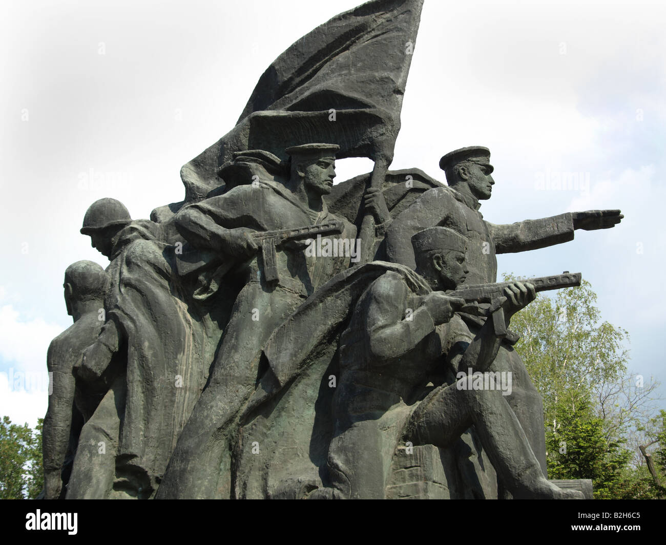 Memorial for fallen soviet soldiers hi-res stock photography and images ...