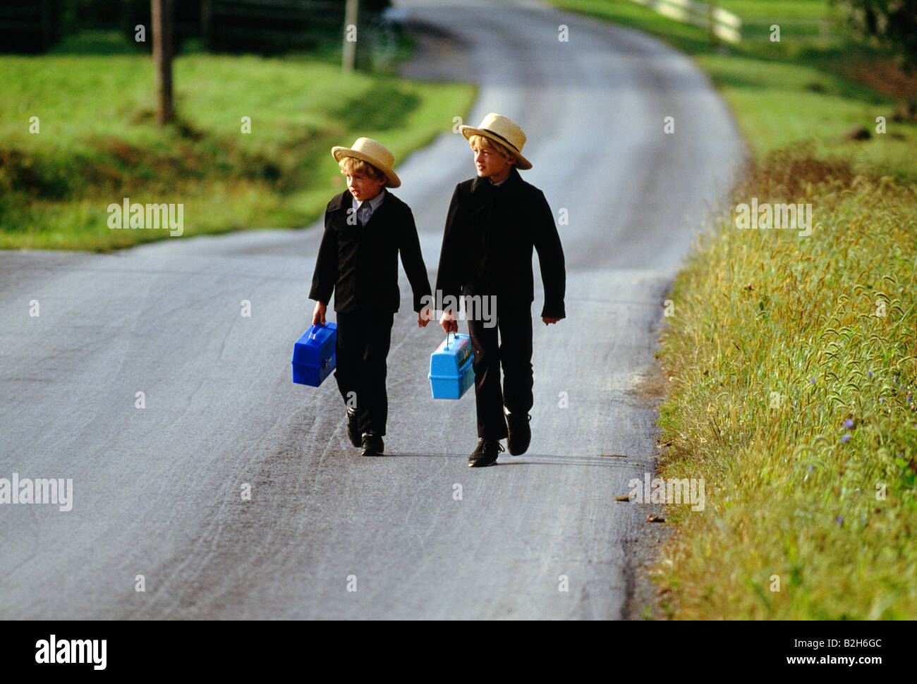 Amish Clothing High Resolution Stock Photography and Images - Alamy