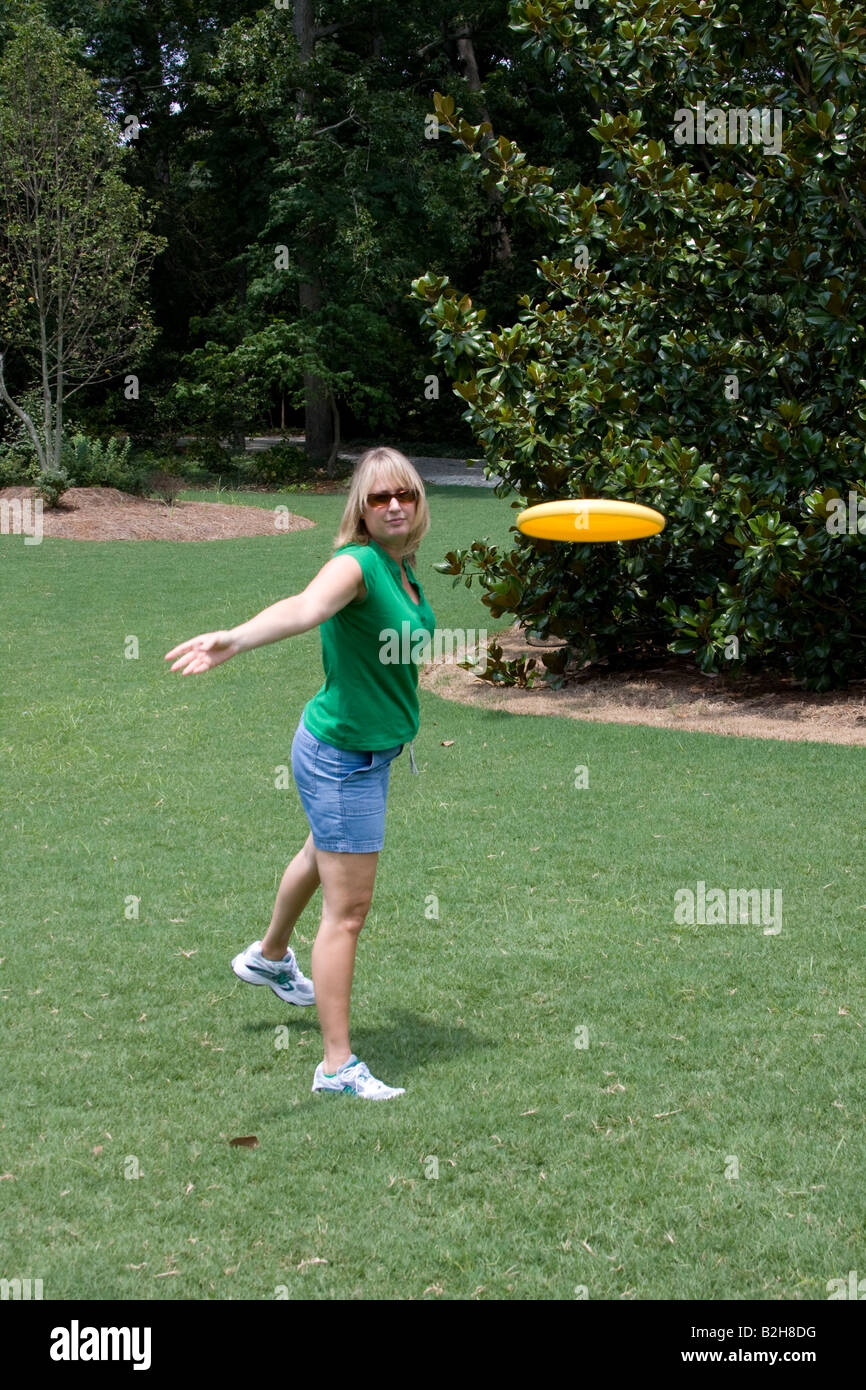 Freesbee in the park Stock Photo - Alamy