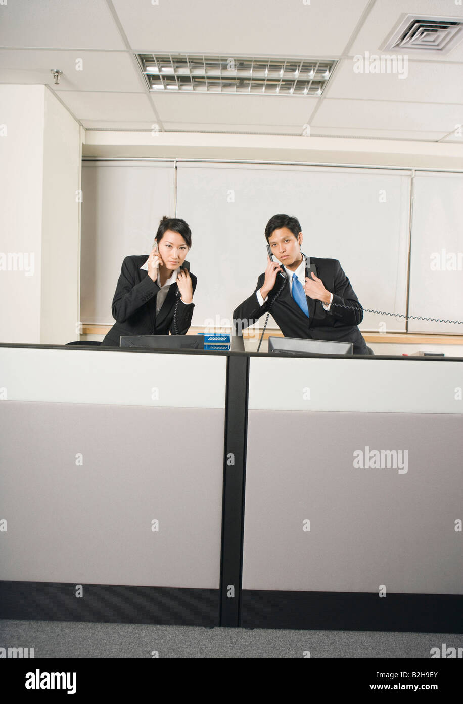 Busy office cubicles hi-res stock photography and images - Alamy