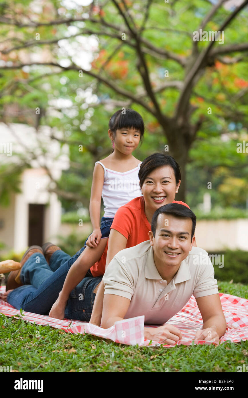 Singapore eating girls hi-res stock photography and images - Alamy