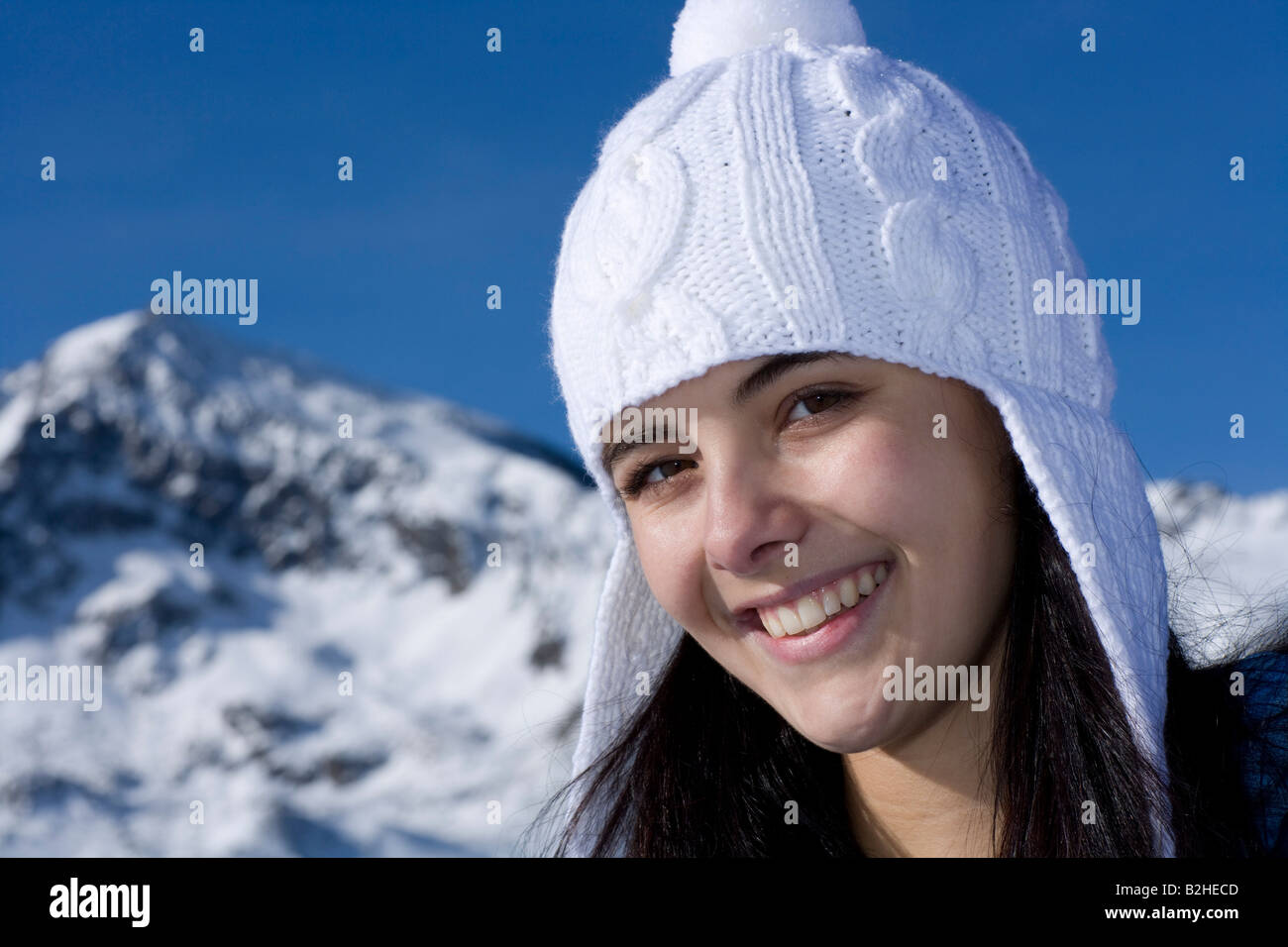Woman blue mountains winter hi-res stock photography and images - Alamy