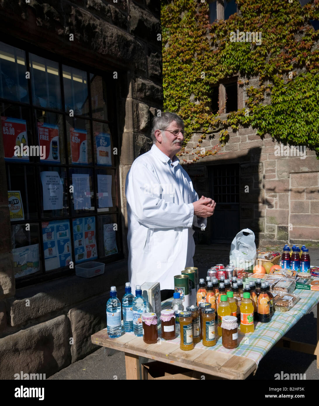 English Shopkeeper High Resolution Stock Photography and Images - Alamy