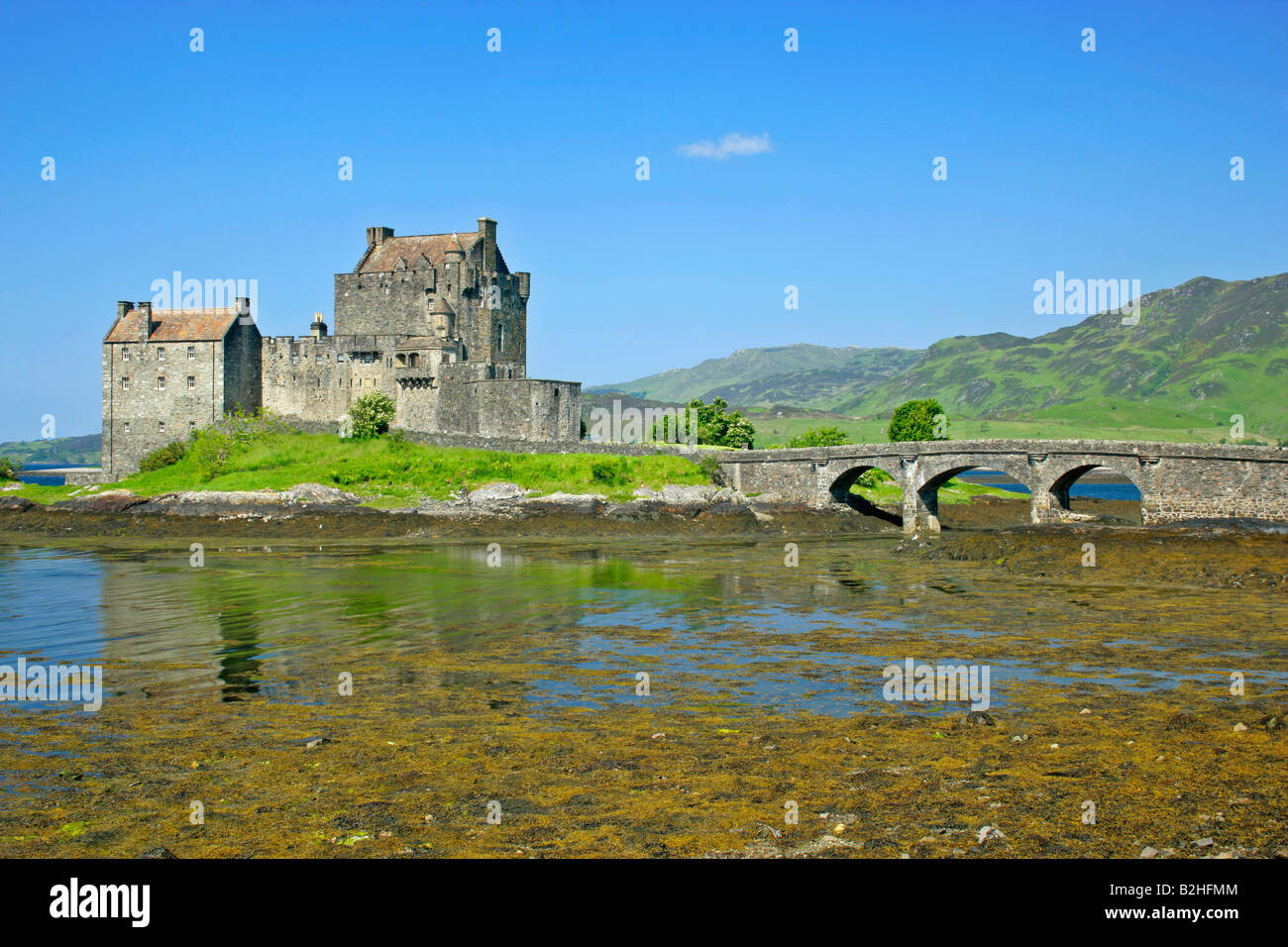 Eilean Donan Castle Loch Duich Kyle of Lochalsh Highlands Scotland UK ...