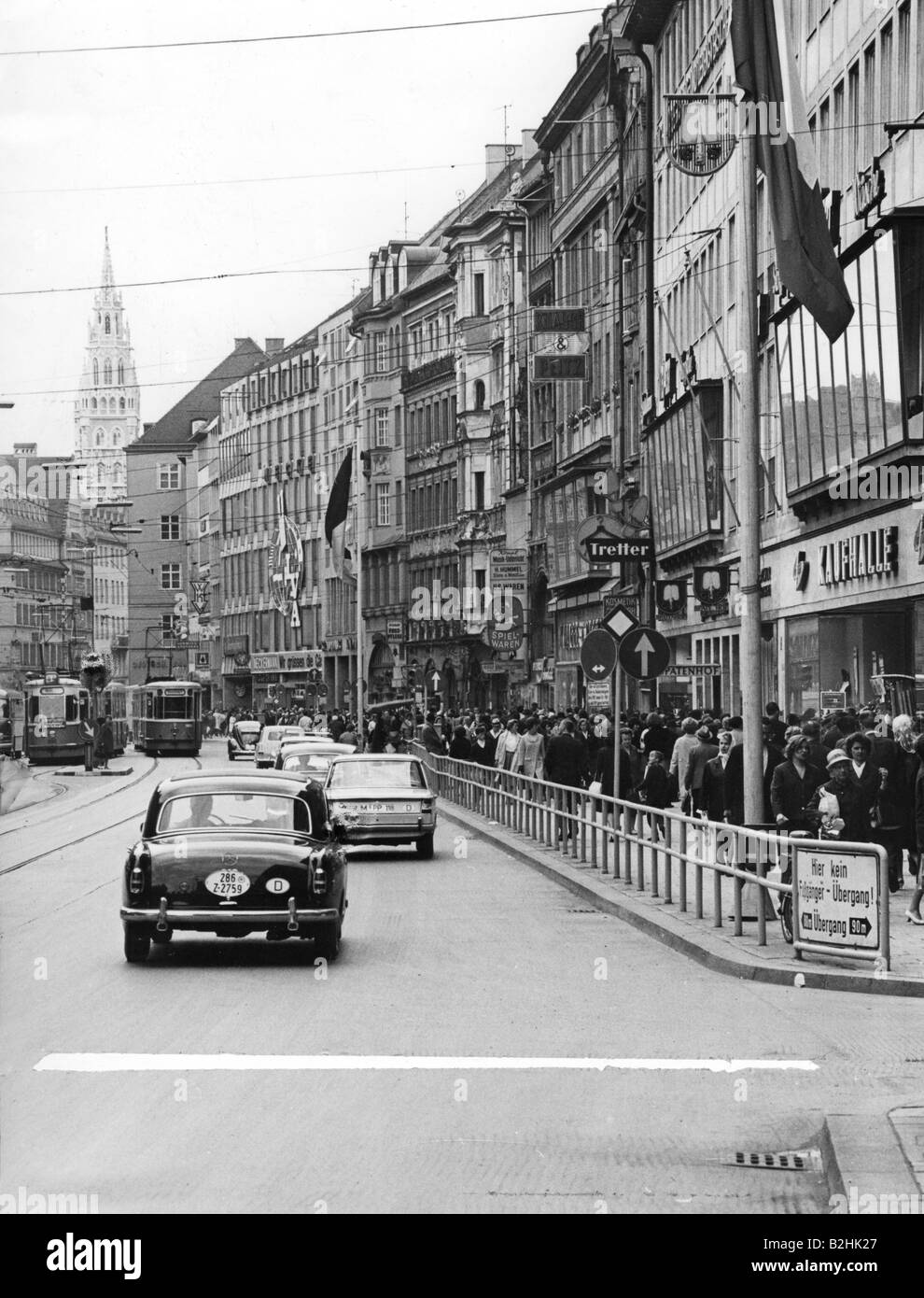 Neuhauser Strasse Munich High Resolution Stock Photography and Images ...