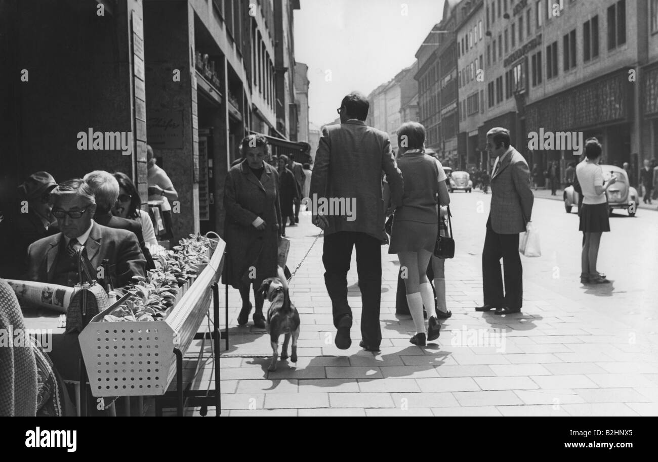 geography / travel, Germany, Munich, street scenes, Theatinerstrasse ...