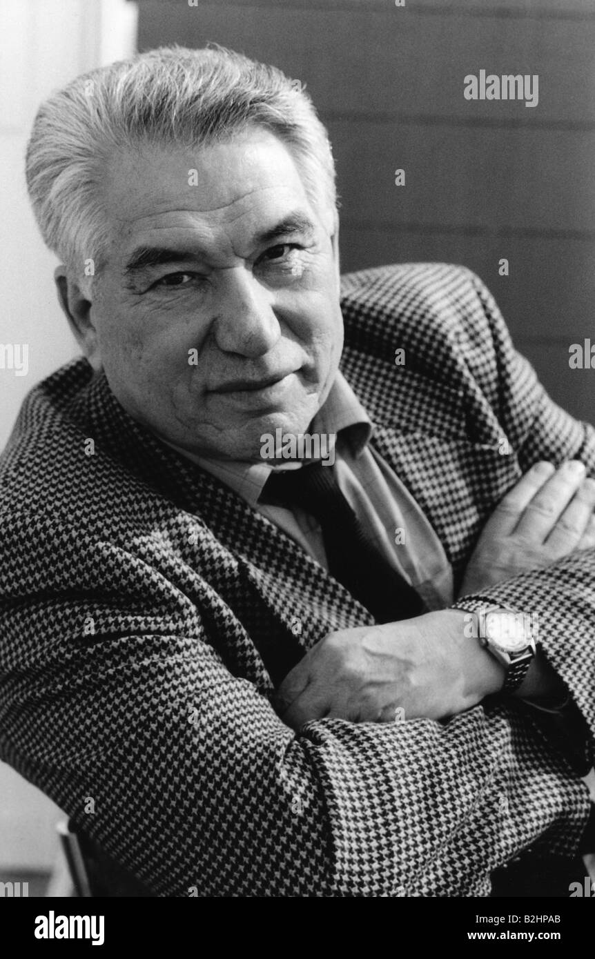 Chingiz aitmatov Black and White Stock Photos & Images - Alamy