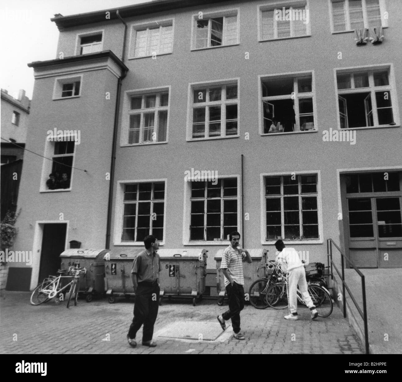 Asylum seekers germany hi-res stock photography and images - Alamy