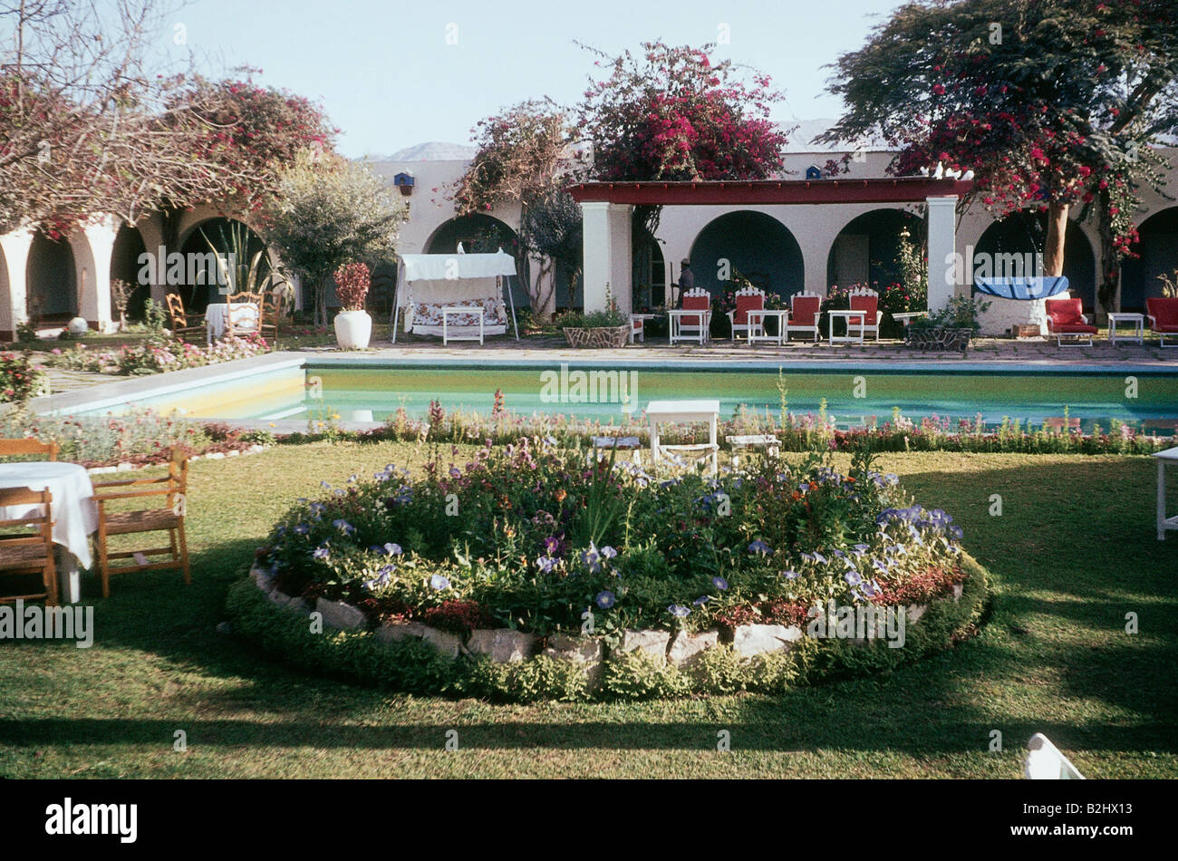 1960s swimming pool hi-res stock photography and images - Alamy