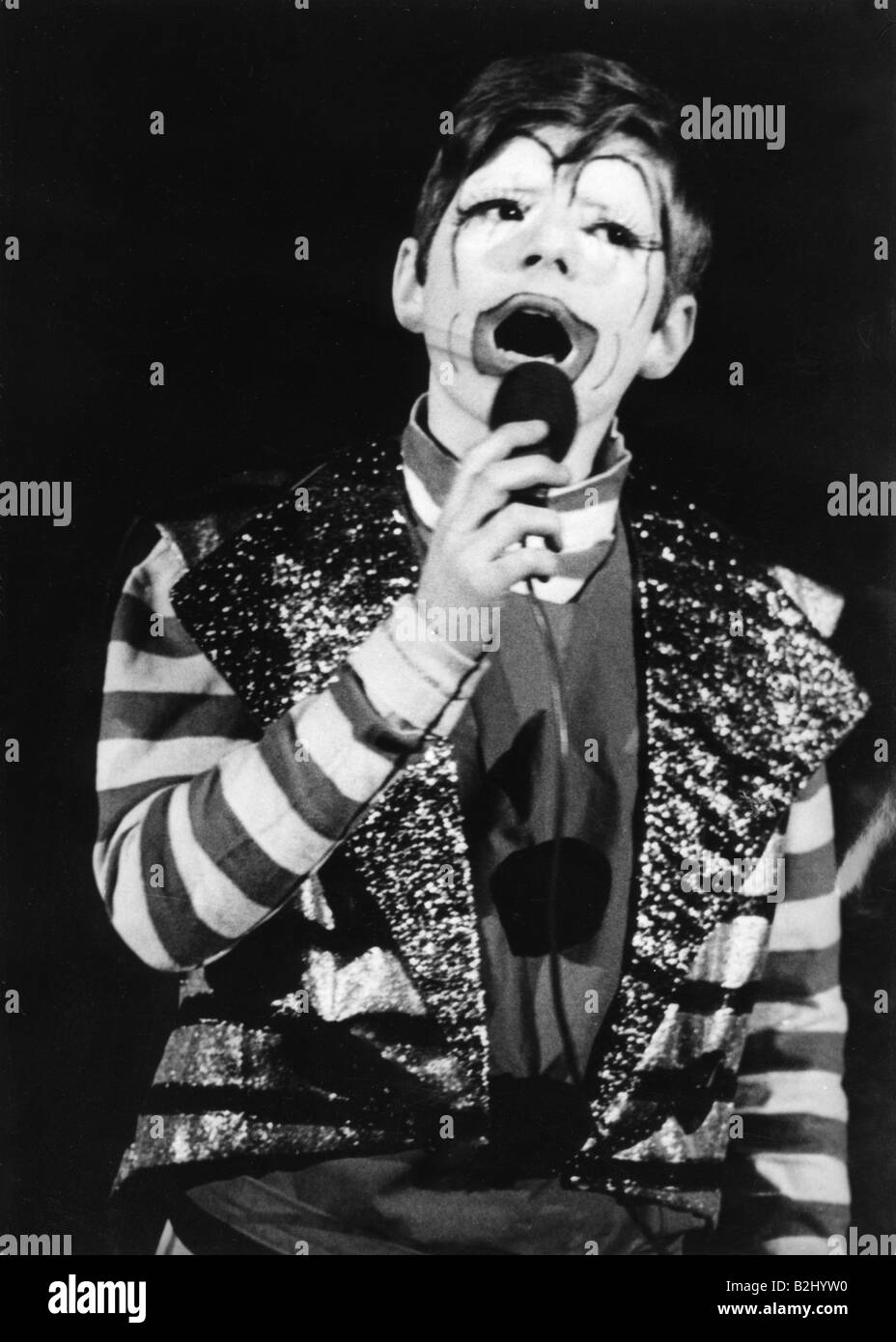 Clown singer Black and White Stock Photos & Images - Alamy