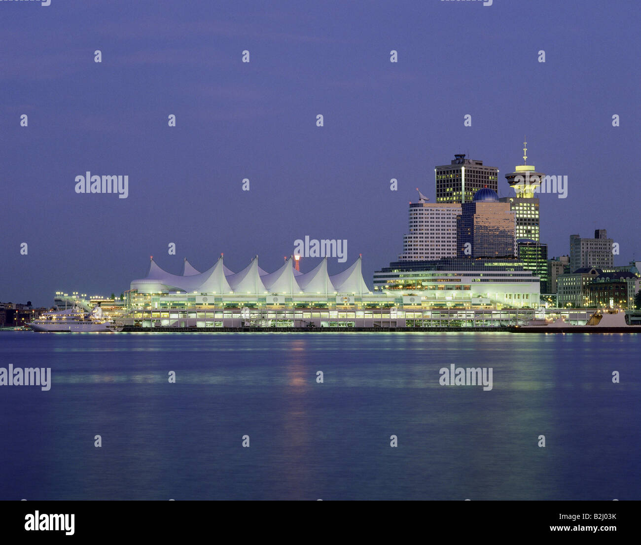 Port basin hi-res stock photography and images - Alamy