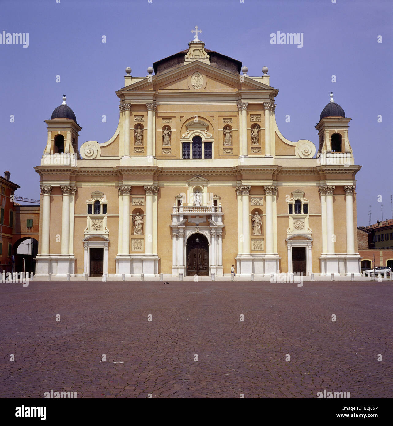 Martiri square hi-res stock photography and images - Alamy