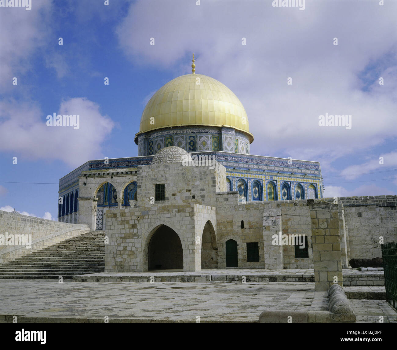 Dome of the rock exterior hi-res stock photography and images - Alamy