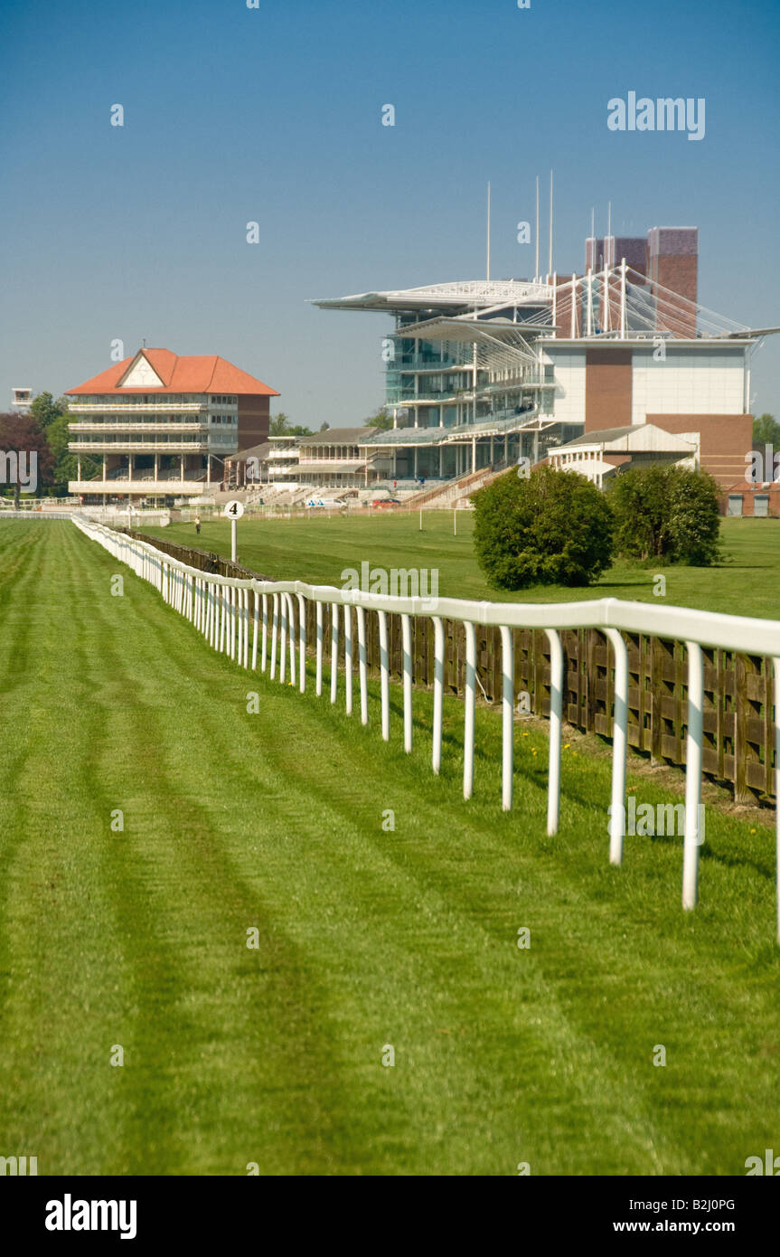 Yorkshire racecourse hi-res stock photography and images - Alamy