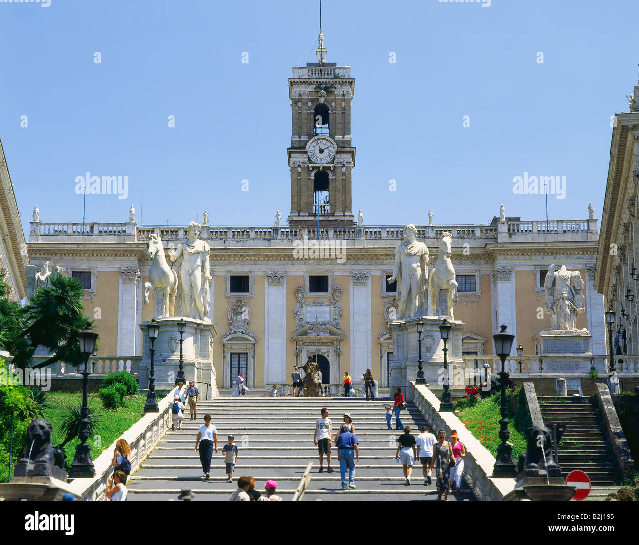 Capitol exterior hi-res stock photography and images - Alamy