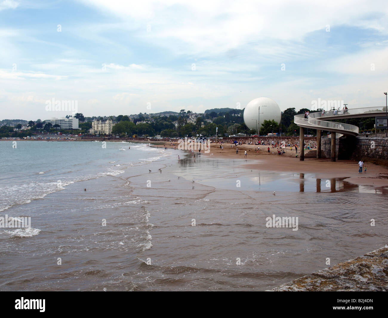 Torquay beach hot hi-res stock photography and images - Alamy