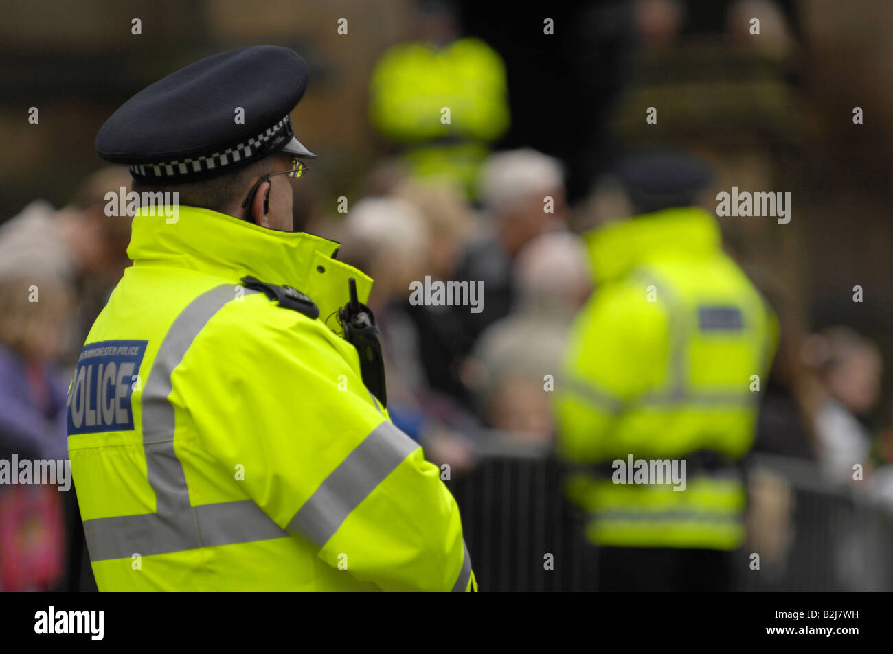 police on crowd control in manchester Stock Photo - Alamy
