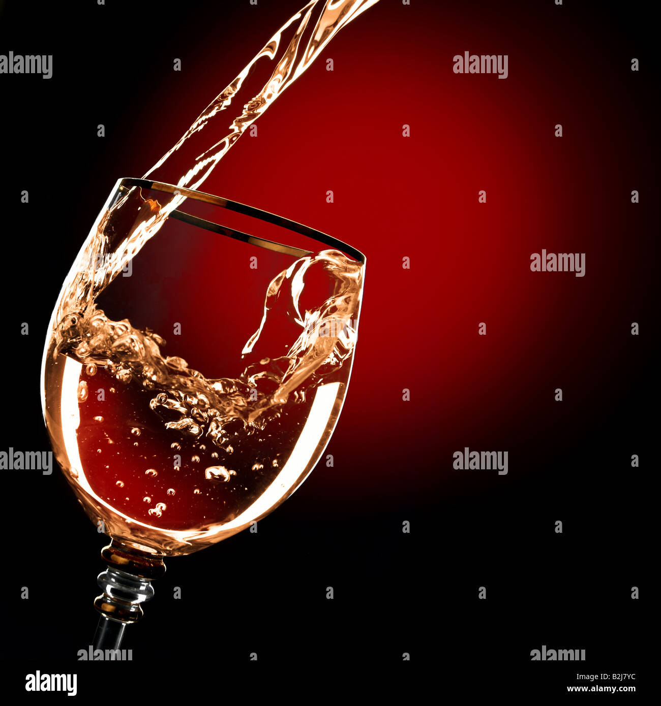 Wine flow hi-res stock photography and images - Alamy