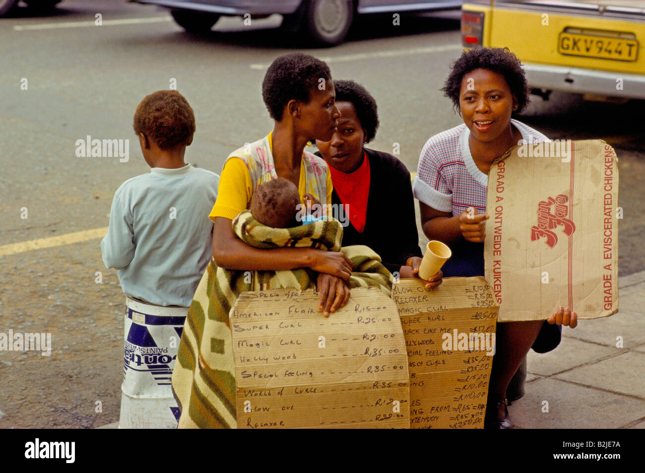 women street traders with children south africa Stock Photo - Alamy