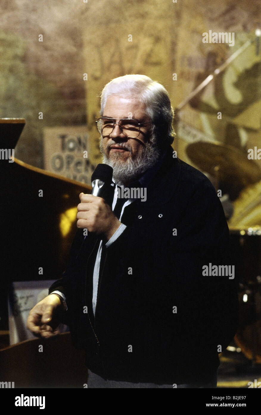 Ramsey, Bill, * 17.4.1931, American singer and actor, half length ...