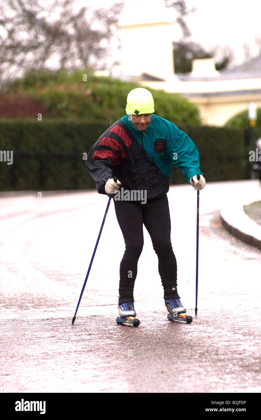 Road ski hi-res stock photography and images - Alamy