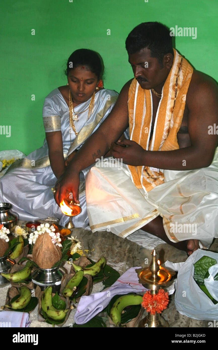 Hindu naming ceremony hi-res stock photography and images - Alamy