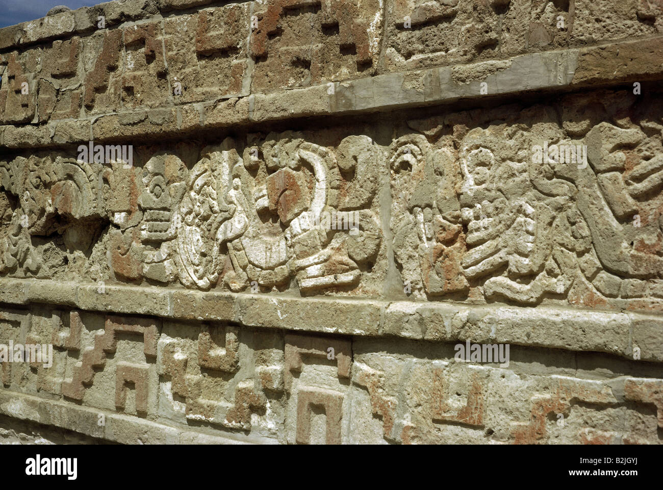 Geography travel mexico tula toltec hi-res stock photography and images ...