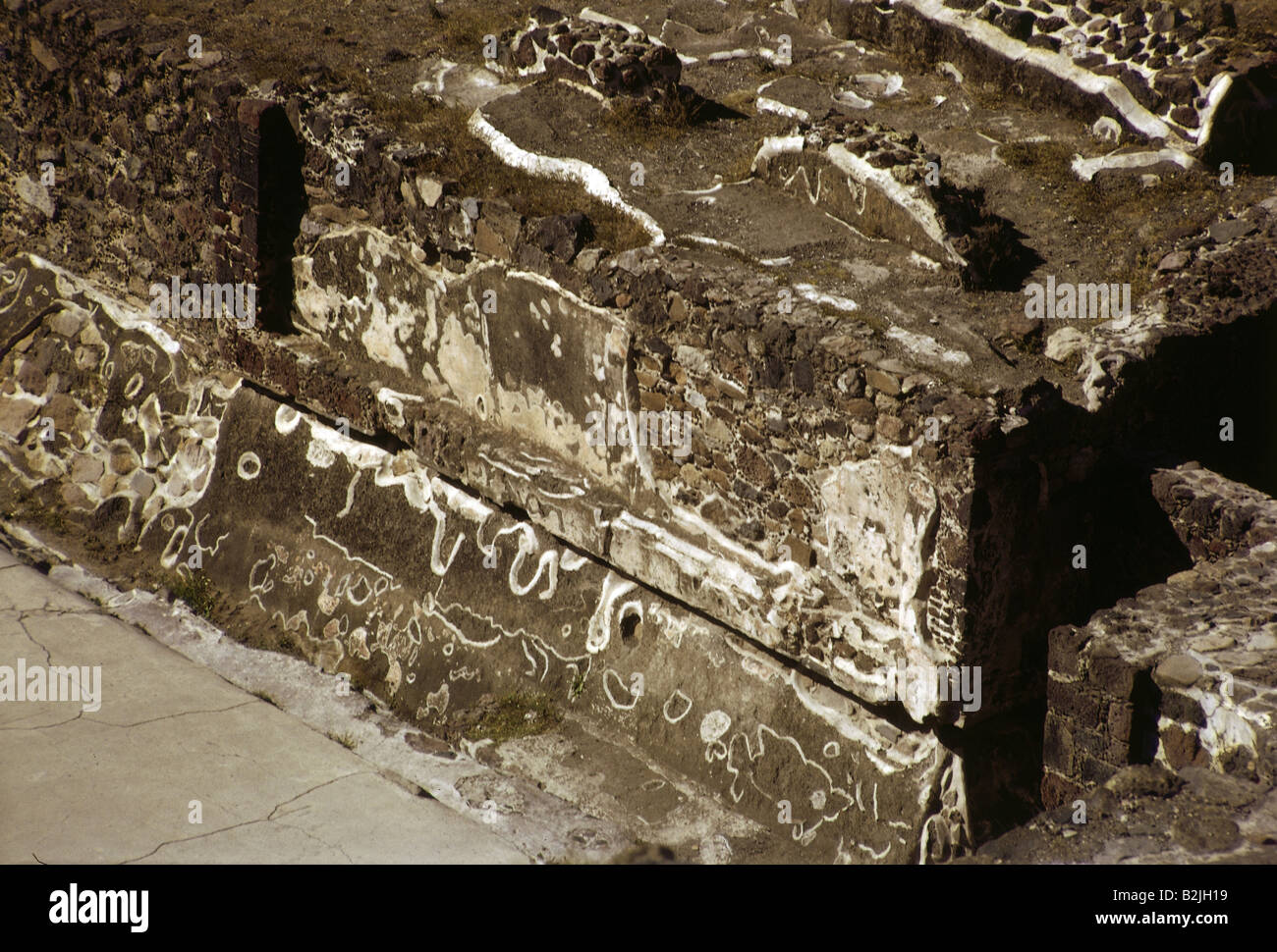 Geography travel mexico tula toltec hi-res stock photography and images ...