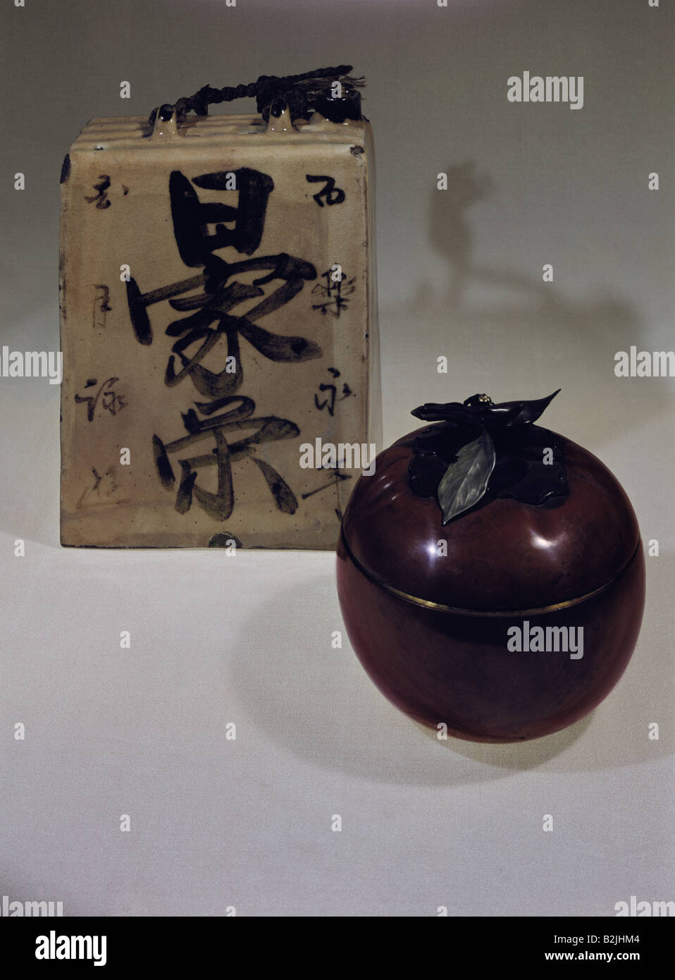 fine arts, Japan, vessels, pottery, left: rice wine bottle, glaze, late ...