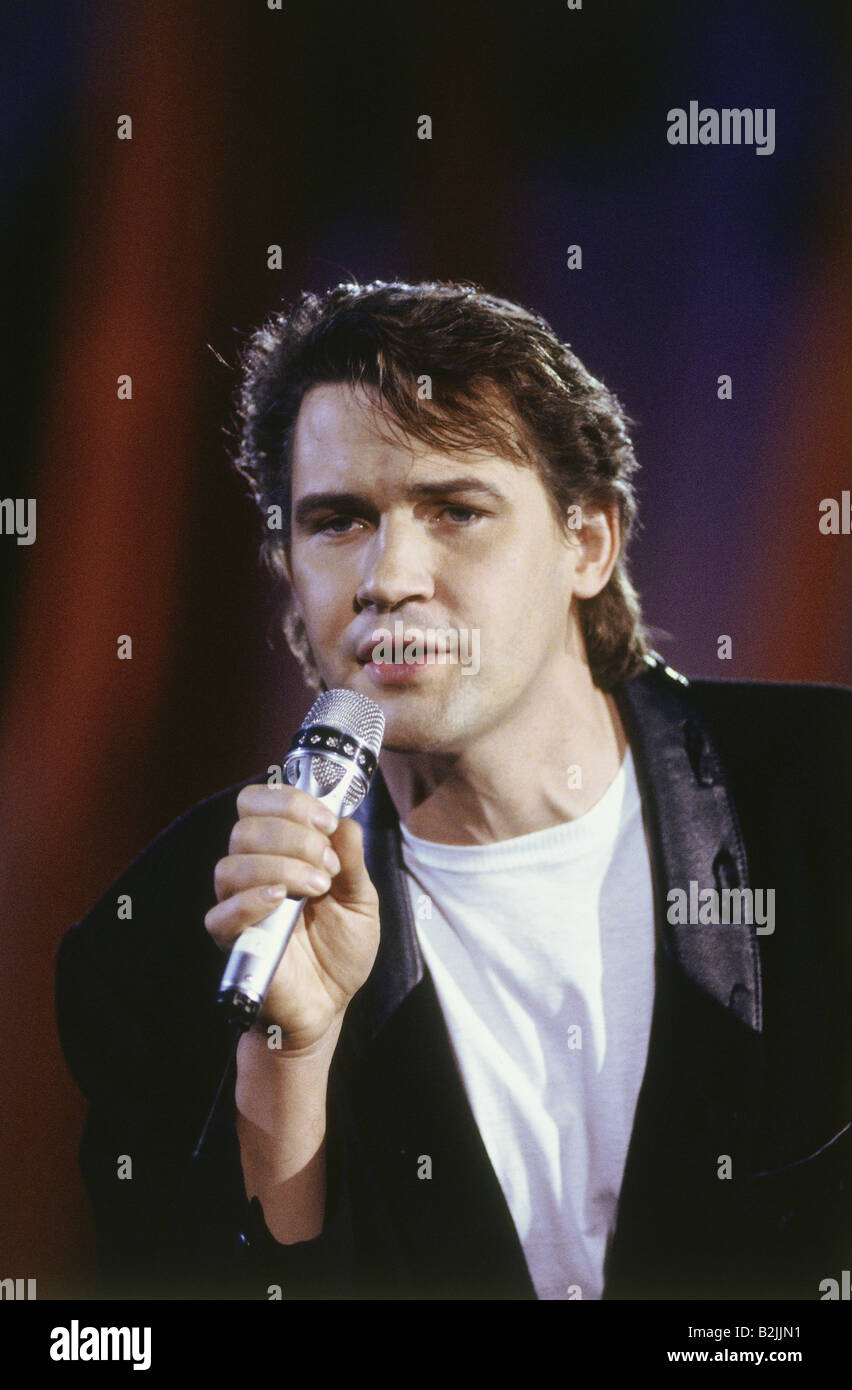 Irish johnny logan hi-res stock photography and images - Alamy
