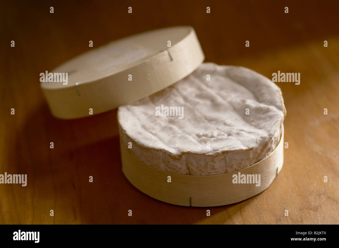 Camembert box hi-res stock photography and images - Alamy