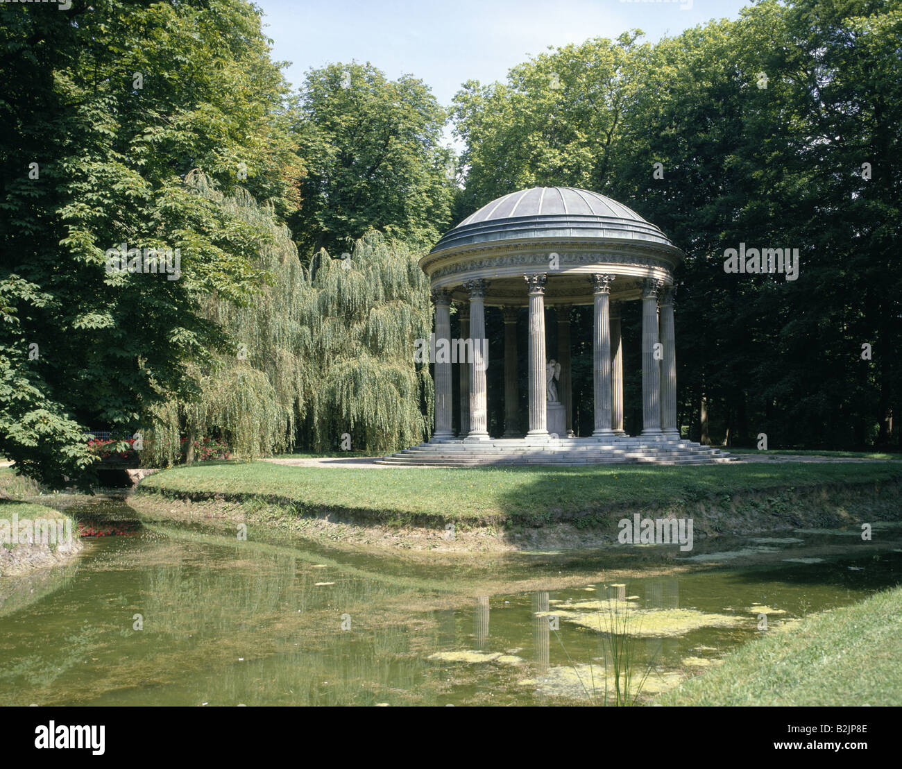 Versailles Royal palace Temple of Love Weeping willow trees Pool PARIS ...