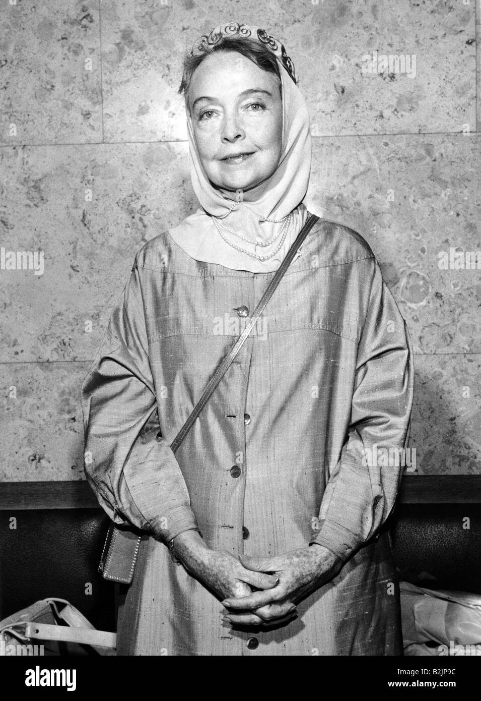 Lillian Diana Gish Lillian Gish │ The First Lady Of American Cinema