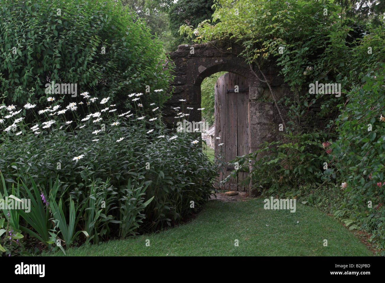 Archway Garden England High Resolution Stock Photography and Images - Alamy