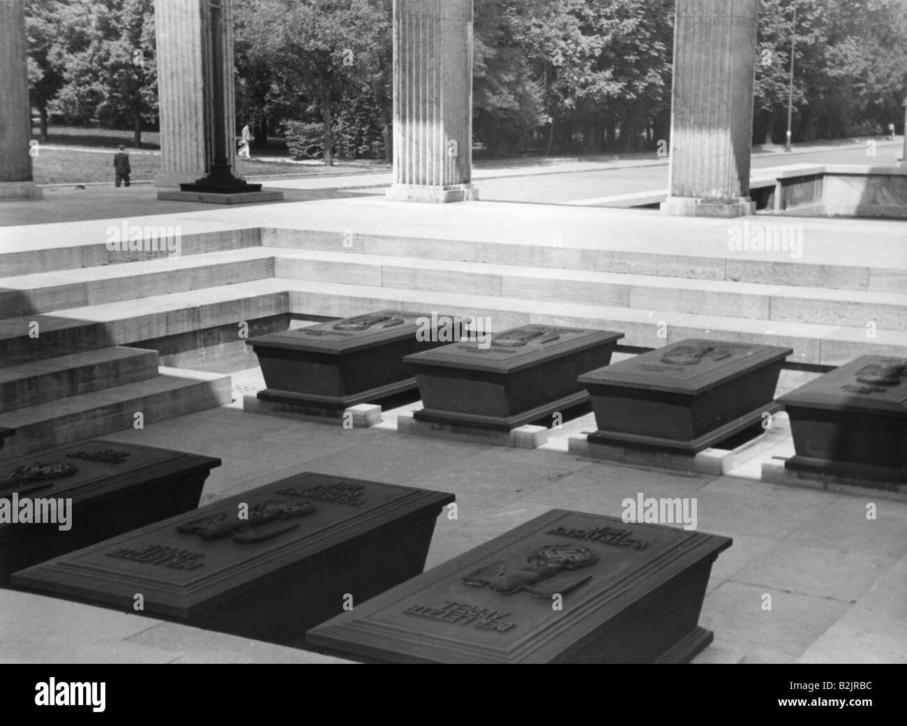 geography / travel, Germany, Munich, Königsplatz, Eastern side, NSDAP ...