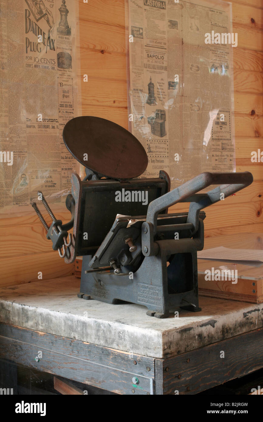 Old litho press hi-res stock photography and images - Alamy