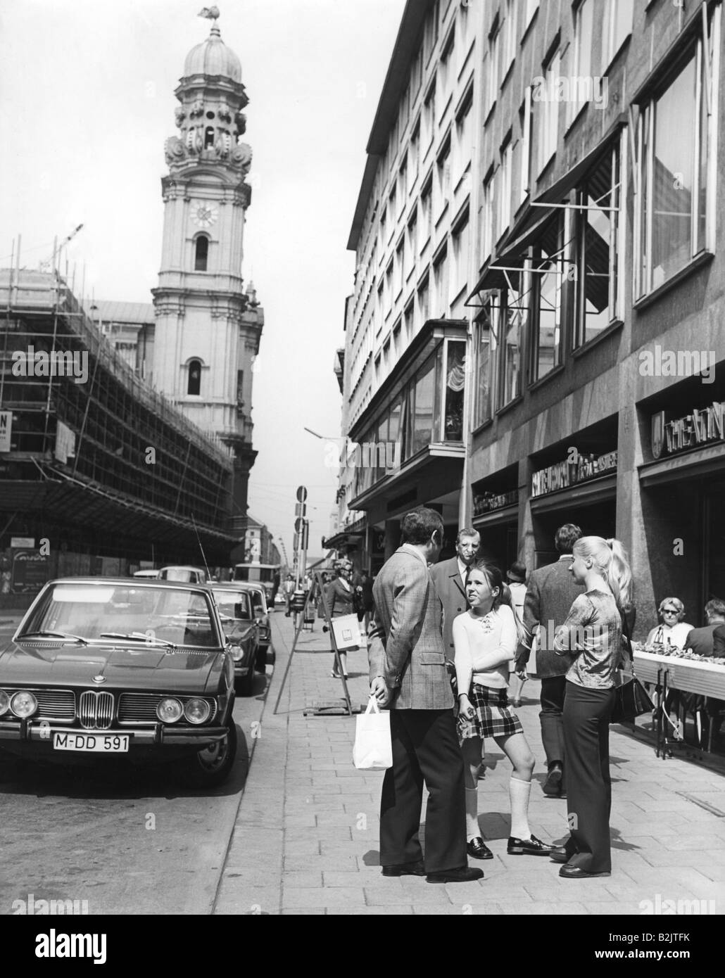 geography / travel, Germany, Munich, street scenes, Theatinerstrasse ...