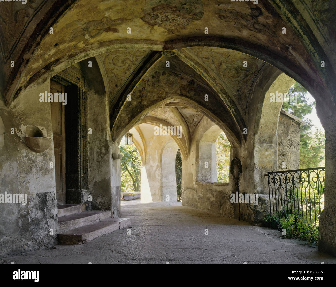 Cross vault hi-res stock photography and images - Alamy