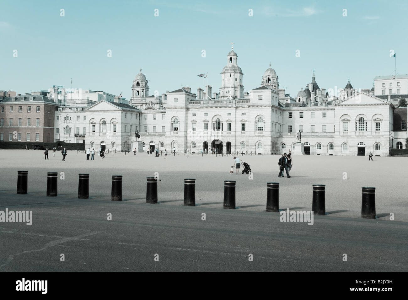At horse guards parade hi-res stock photography and images - Alamy