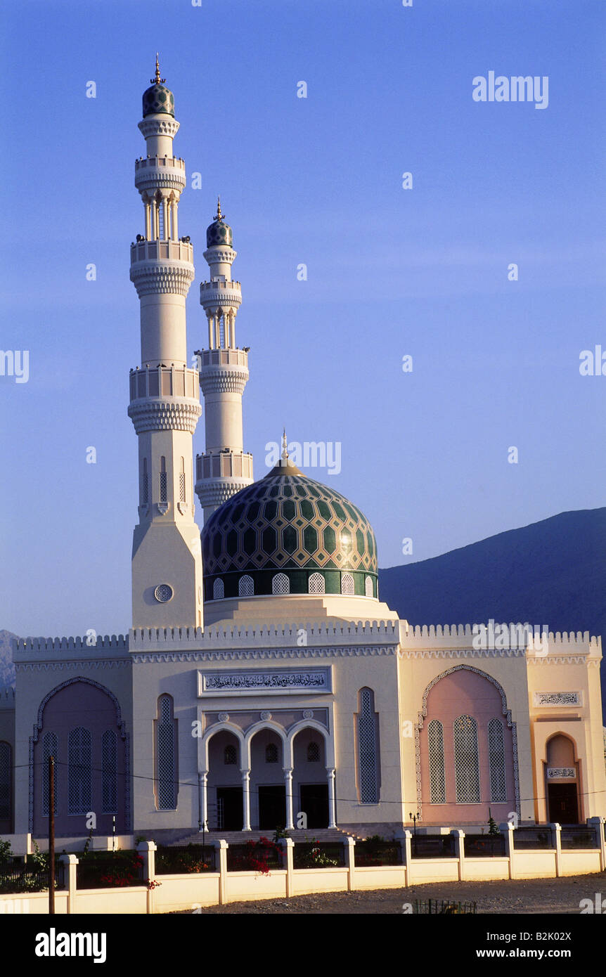 Oman mosque mountains hi-res stock photography and images - Alamy