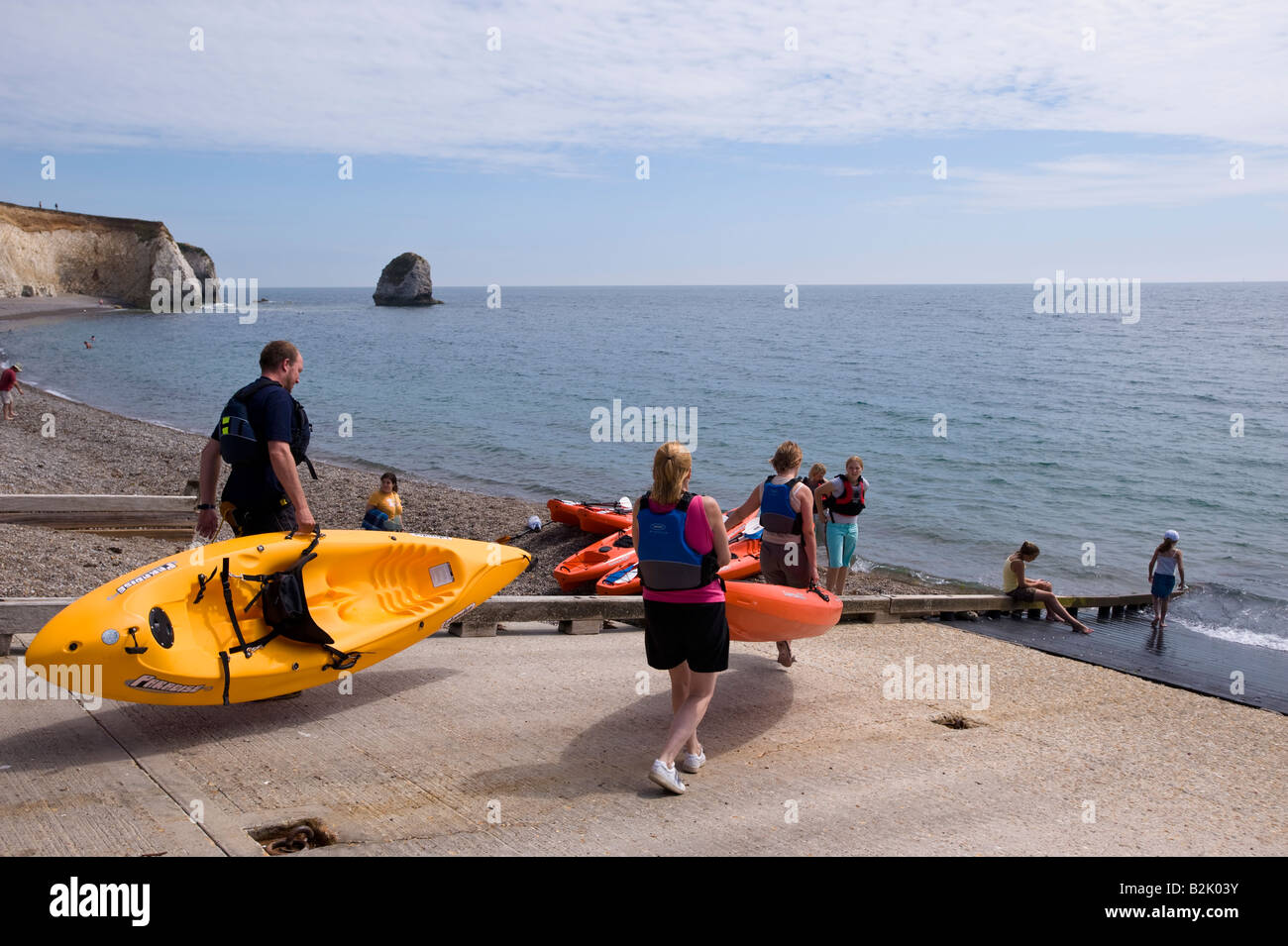 Teen girls kayaking hi-res stock photography and images - Alamy