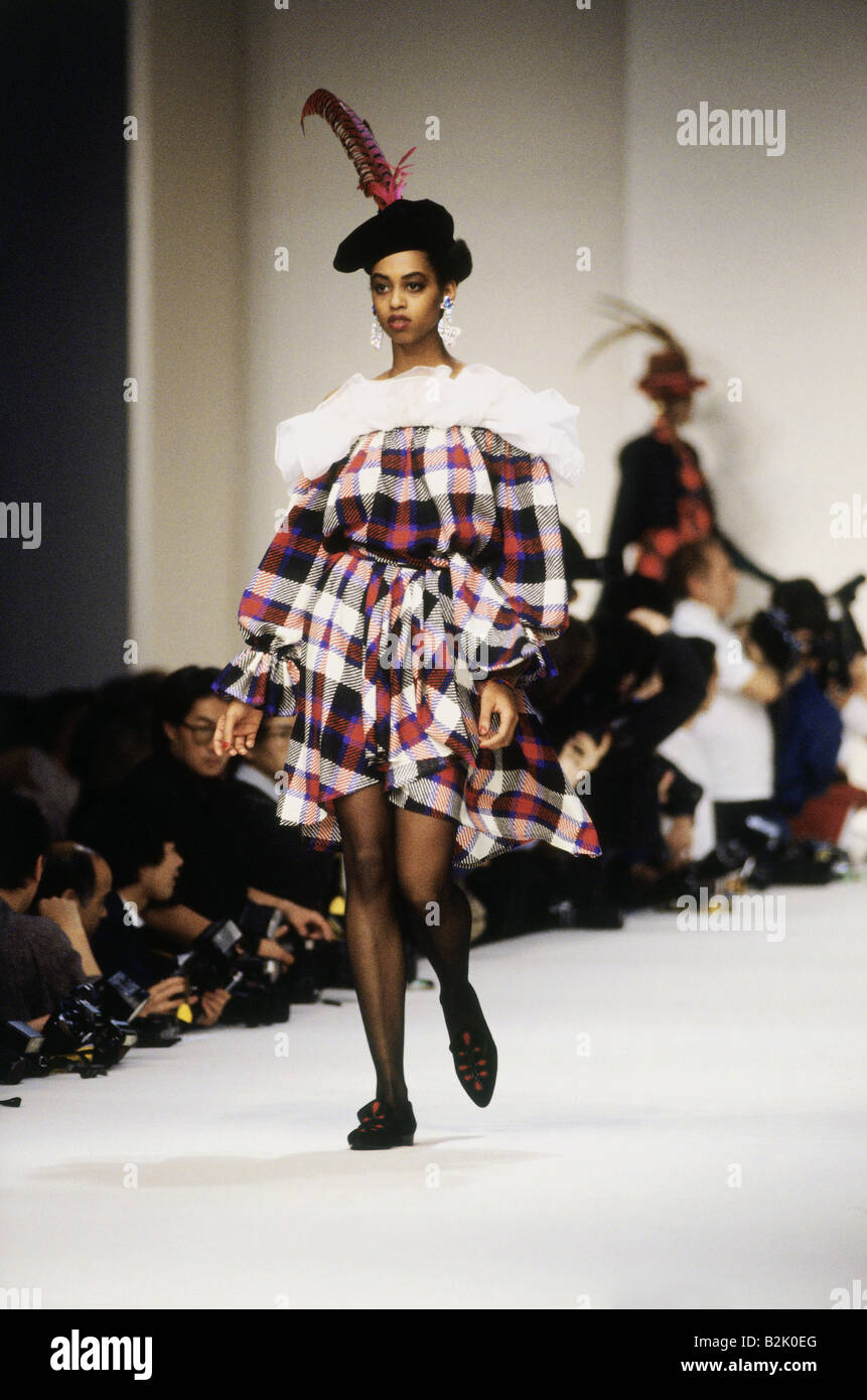 fashion, fashion show, Pret-A-Porter, Paris, Yves Saint Laurent, winter ...