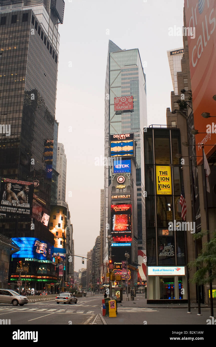 New york morning hi-res stock photography and images - Alamy