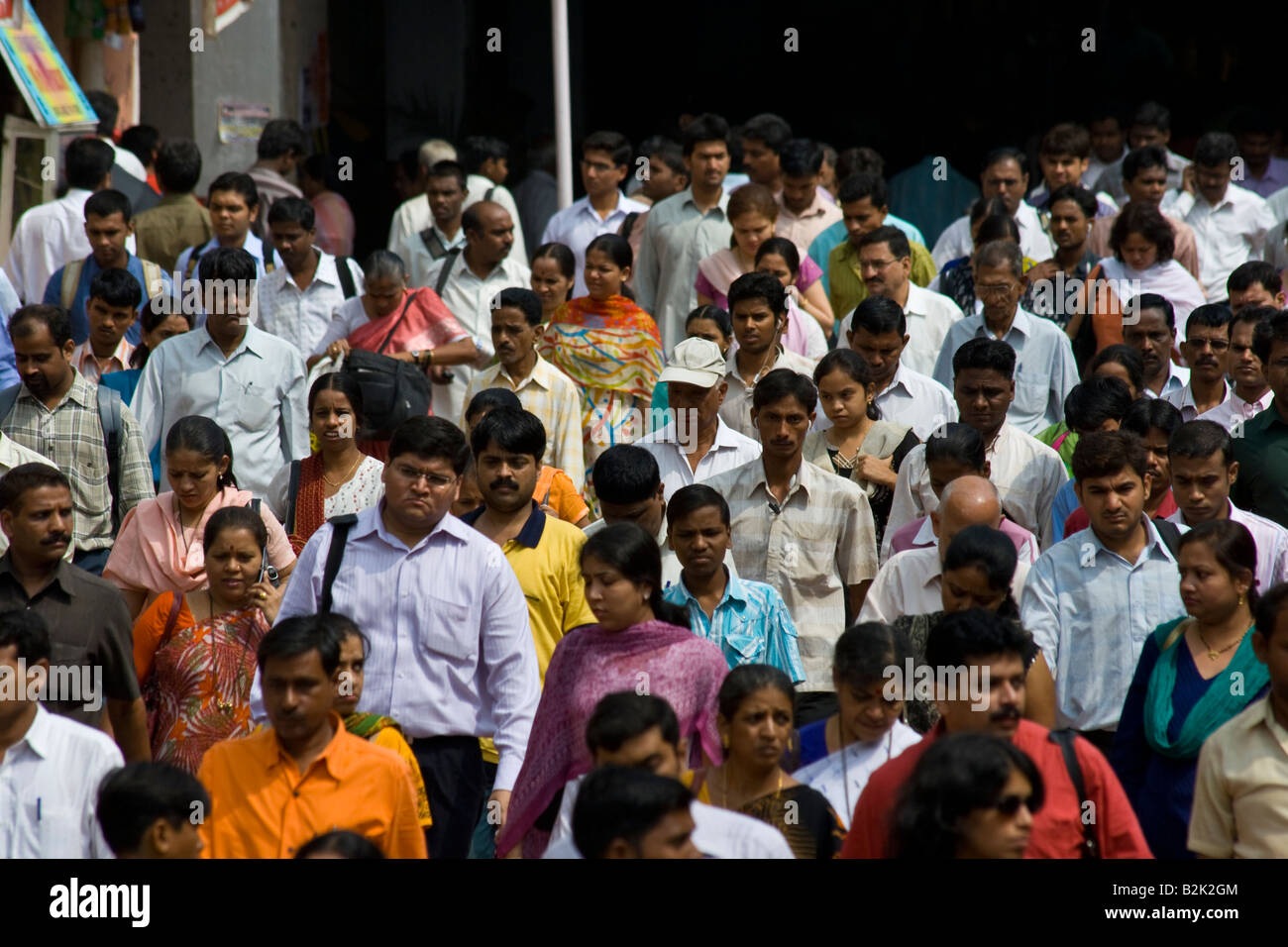 Crowded city people india hi-res stock photography and images - Alamy
