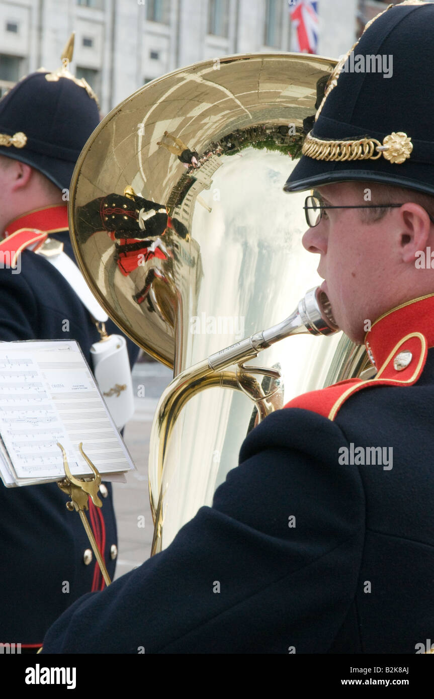 British military member hi-res stock photography and images - Alamy