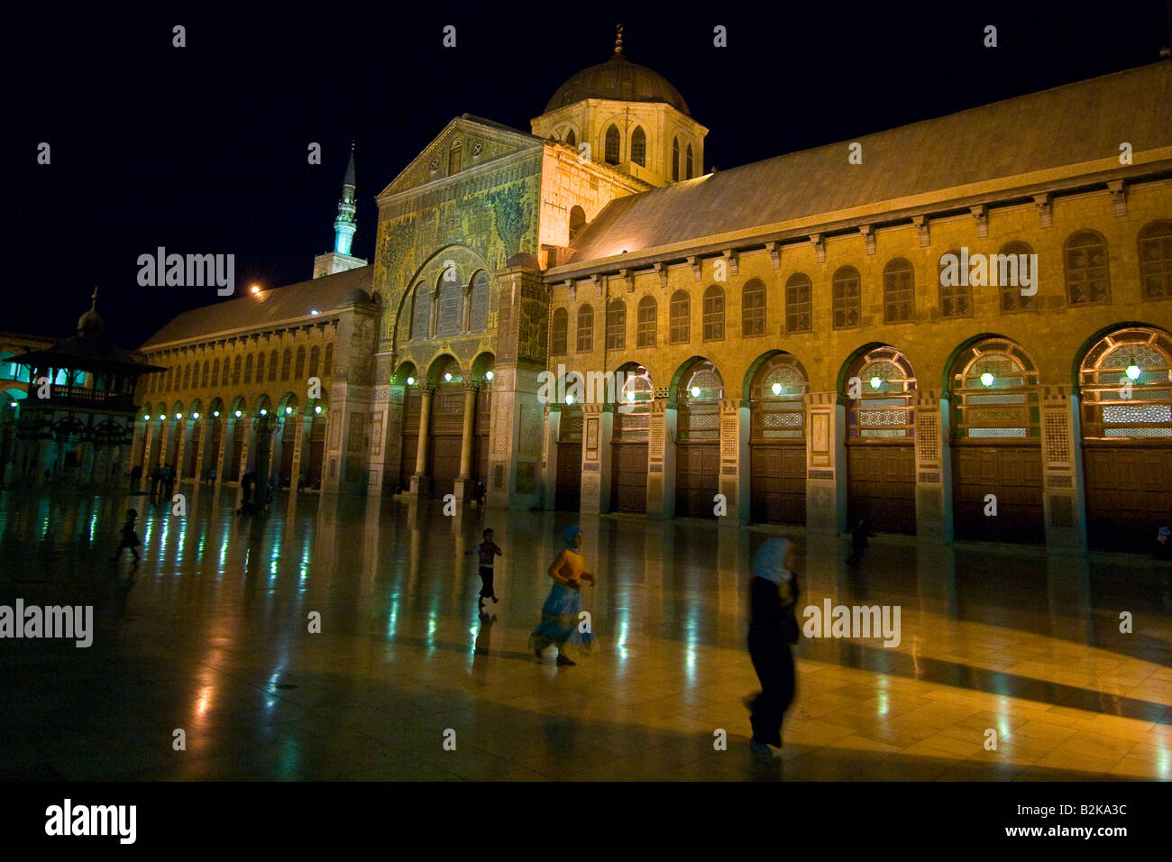 Night at Umayyad Mosque in Damascus Syria Stock Photo - Alamy